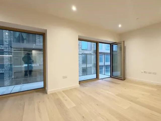 Steamer Building, Royal Crest Avenue, London, E16 2YX, United Kingdom | 2 bed apartment for rent #140656038 | Rentberry