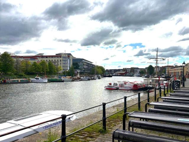Steamship House, Gas Ferry Road. 2 bed apartment to rent £1,850 pcm £427 pw