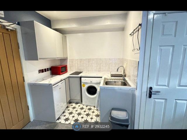 Steel House Lane, Birmingham B4, Studio to rent, £800 pcm | PrimeLocation
