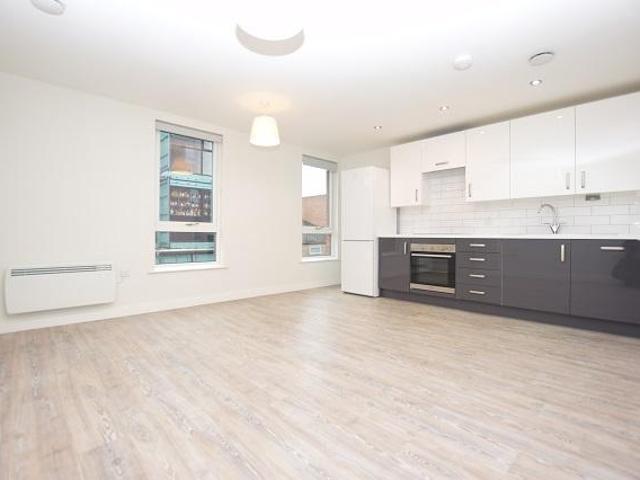 Steelbank, Sheffield, S3 2 bed apartment to rent £1,000 pcm £231 pw