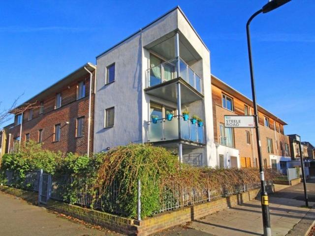 Steele Road, W4, London