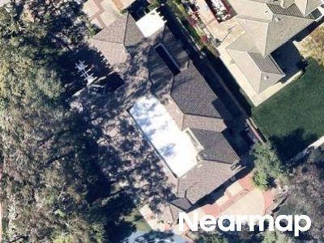 Steeplechase Dr