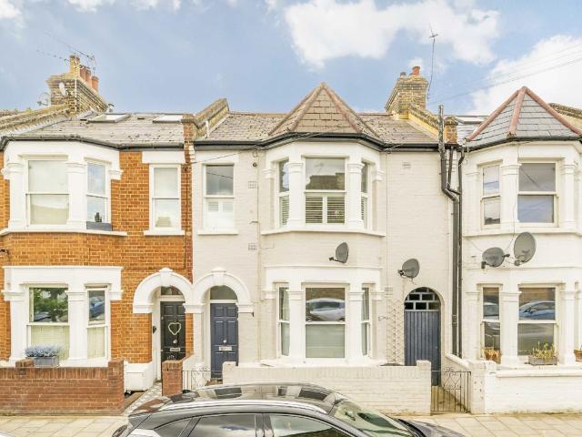Steerforth Street, Earlsfield SW18, 1 bed flat to rent, £2,100 pcm | PrimeLocation
