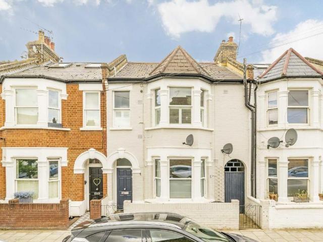 Steerforth Street, London SW18 1 bed flat to rent £2,100 pcm £485 pw