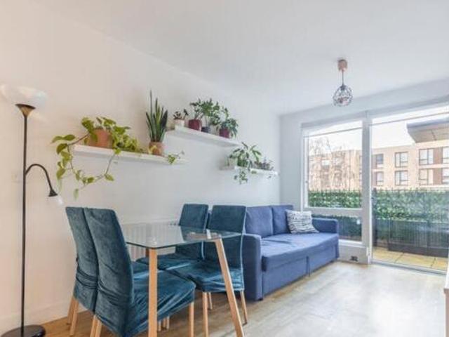 Steevens Court, Guthridge Close, 2 Bedroom Flat