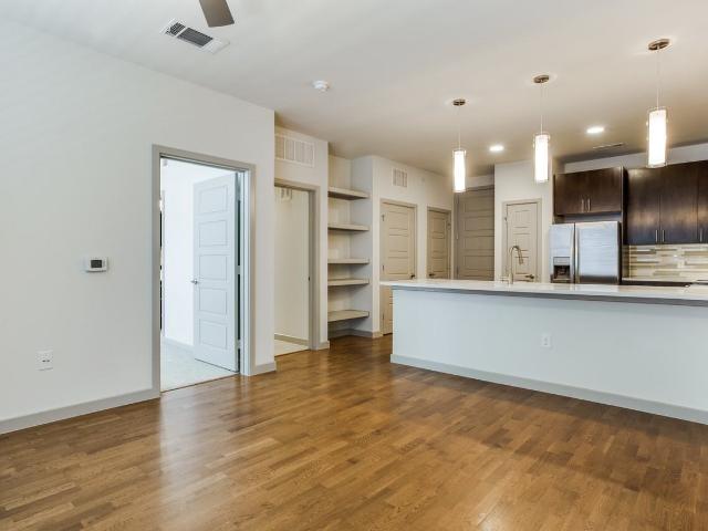 Stella 1 Bedroom Apartment for Rent at 2112 Boll St, Dallas, TX 75204 Uptown