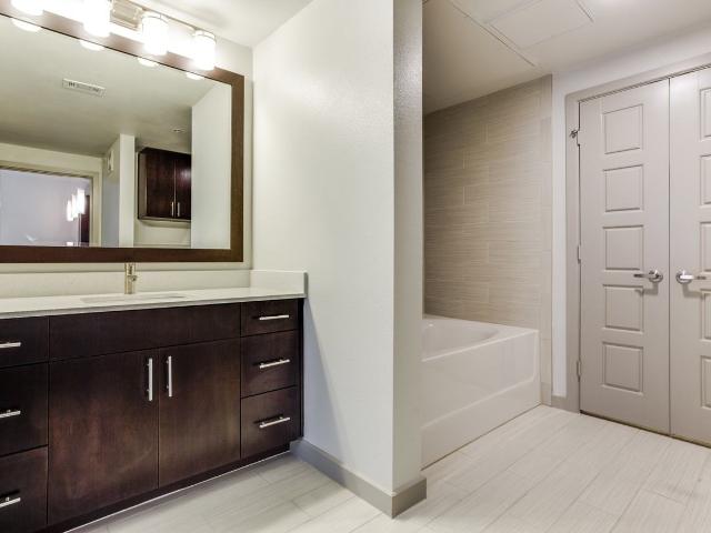 Stella 1 Bedroom Apartment for Rent at 2112 Boll St, Dallas, TX 75204 Uptown