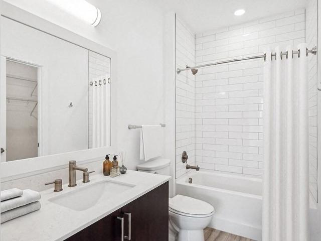 Stella 2 Bedroom Apartment for Rent at 3950 Garden City Dr, Hyattsville, MD 20785