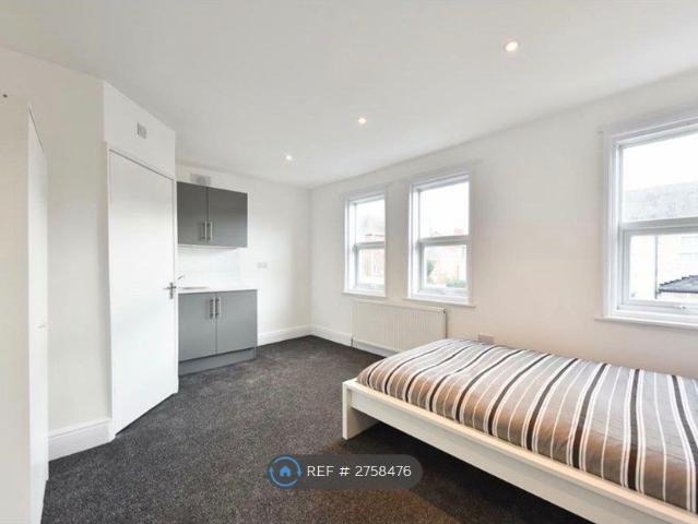Stella St, Mansfield NG18, Room to rent, £625 pcm | PrimeLocation