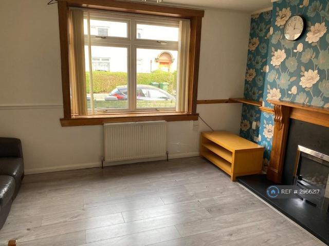 Stenhouse Avenue West, Edinburgh, EH11 2 bed flat to rent £1,190 pcm £275 pw