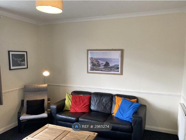 Stenhouse Avenue West, Edinburgh EH11, 2 bed flat to rent, £1,300 pcm | PrimeLocation