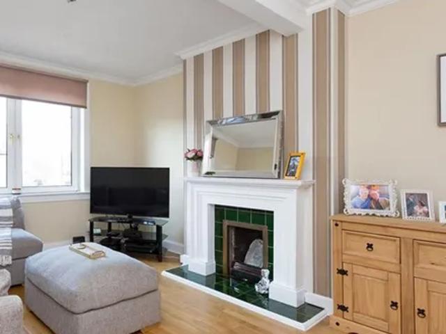 Stenhouse Place West, City of Edinburgh, EH11 3JZ, United Kingdom | 2 bed apartment for rent #140225731 | Rentberry