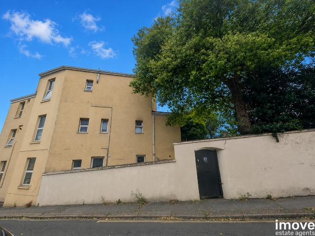 Stenlake Terrace, Plymouth PL4, 2 bed flat to rent, £825 pcm | PrimeLocation