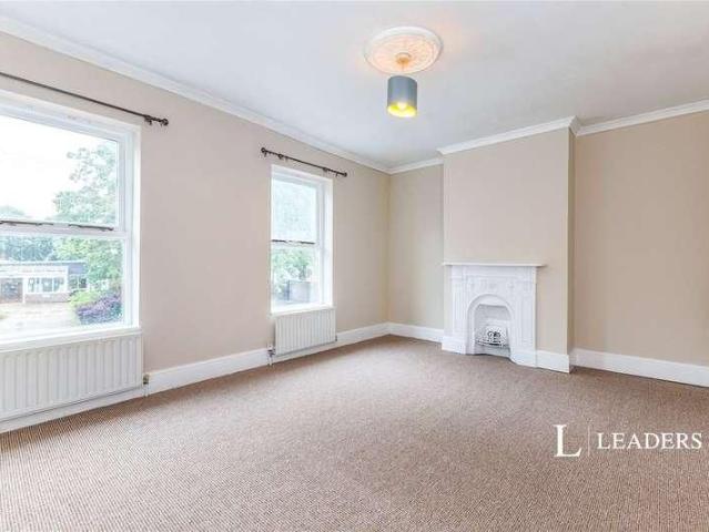 Stepgates, Chertsey, KT16