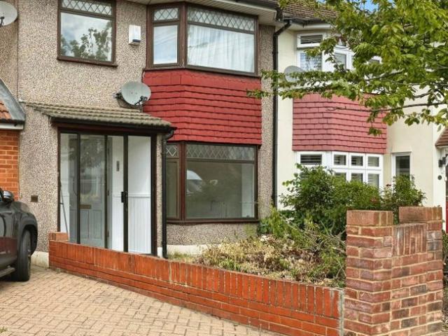 Stephen Avenue, Rainham RM13, 3 bed terraced house to rent, £2,100 pcm | PrimeLocation