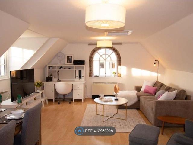 Stephenson House, Oxford OX1, 2 bed flat to rent, £2,290 pcm | PrimeLocation