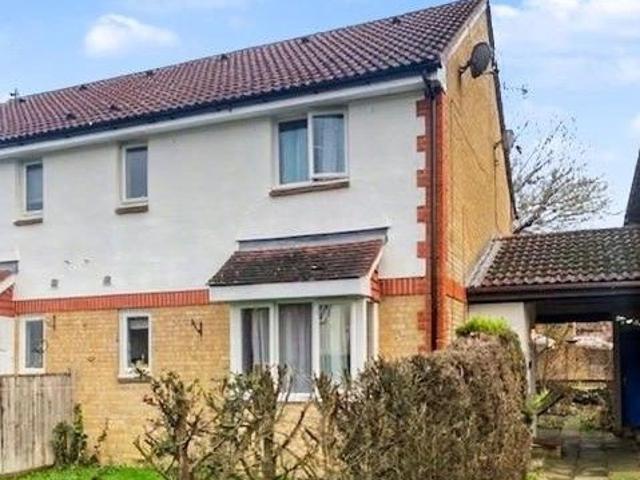 Stepney Close, Crawley RH10, 1 bed terraced house to rent, £1,250 pcm | PrimeLocation