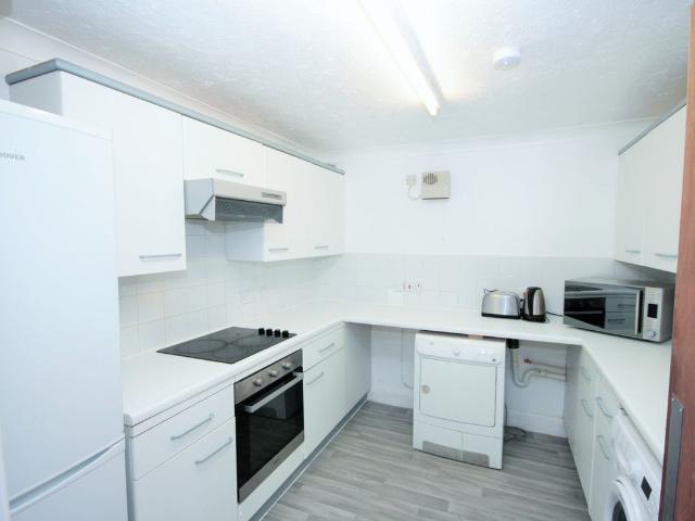 Stepney Green E1, 3 bed flat to rent, £2,900 pcm | PrimeLocation