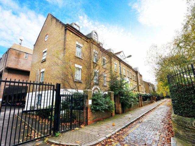 Stepney Green, E1 3LE 3 bed flat to rent £2,950 pcm £681 pw