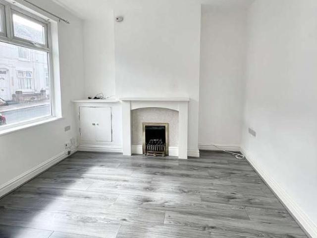 Stepney Grove, Liverpool, L4