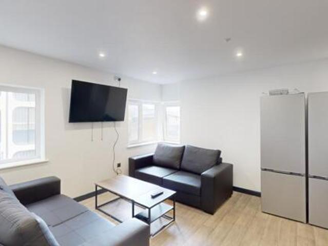 Stepney Lane, Newcastle Upon Tyne, 6 Bedroom Apartment