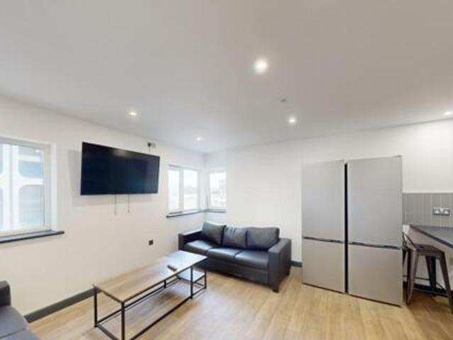 Stepney Lane, Newcastle Upon Tyne, 6 Bedroom Apartment