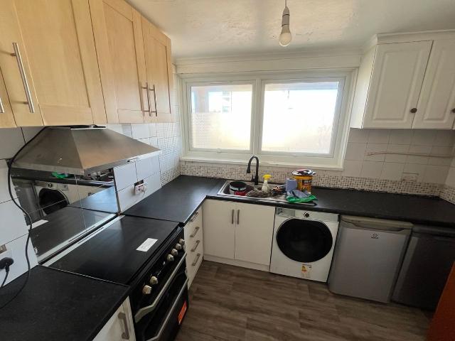 Stepney Way, London E1, 3 bed maisonette to rent, £2,950 pcm | PrimeLocation