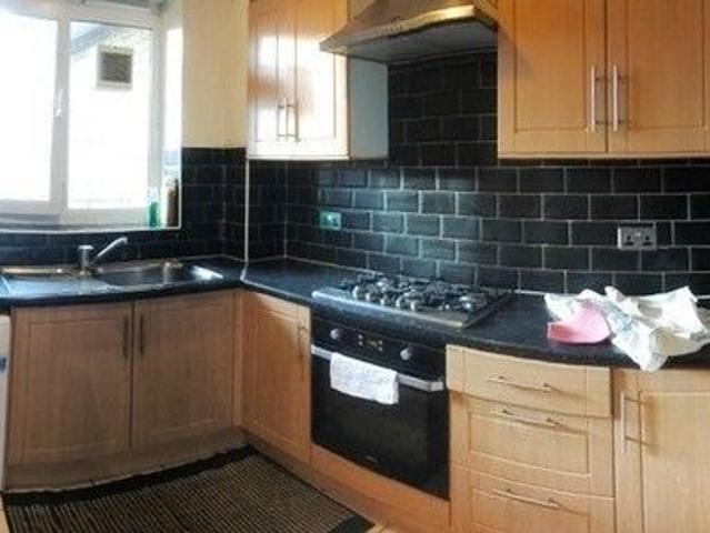 Stepney Way, Stepney Green/Whitechapel E1, 3 bed maisonette to rent, £2,295 pcm | PrimeLocation
