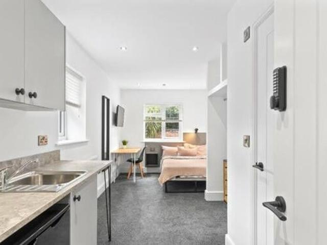 Stepping Lane, Derby, Studio Flat For