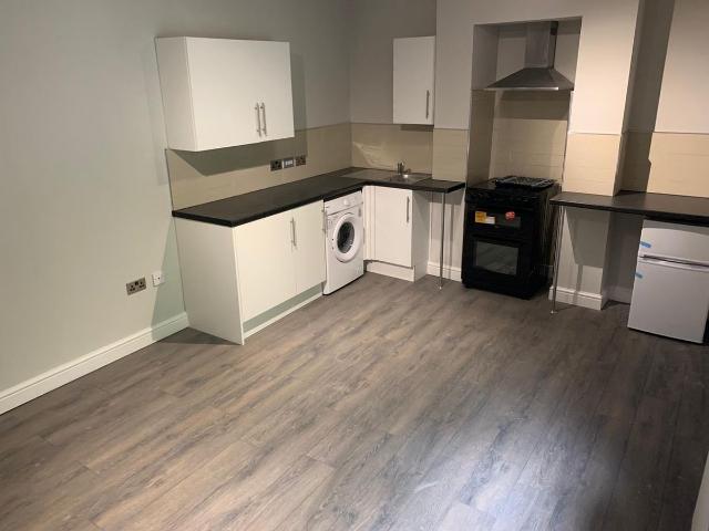 Steppingstone Street, Dudley DY1, 2 bed flat to rent, £925 pcm | PrimeLocation