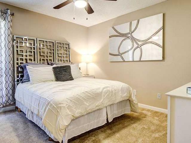 Sterling Bluff Apartments 2 Bedroom Apartment for Rent at 201 W Montgomery Xrd, Savannah, GA 31406 Leeds Gate Colonial Village