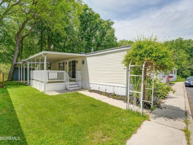 Sterling Ct, East Windsor, Property For Sale