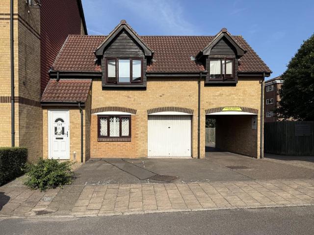 Sterling Gardens, SE14 3 bed flat to rent £2,900 pcm £669 pw