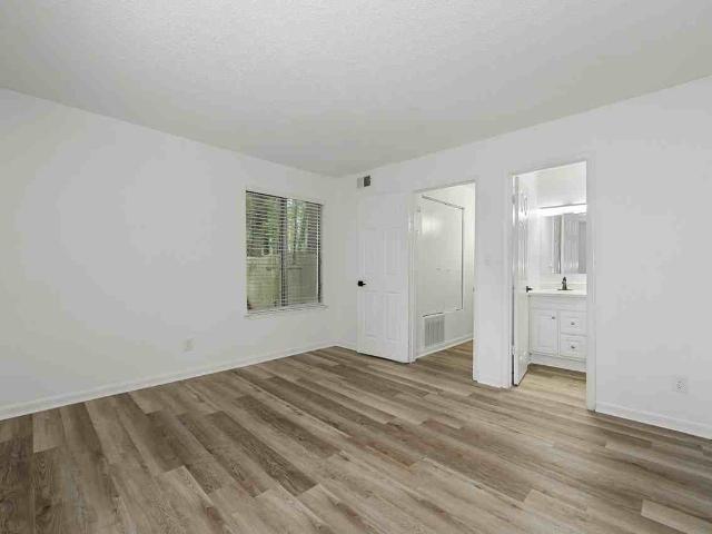 Sterling Glen Apartments 1 Bedroom Apartment for Rent at 1121 Indian Trail Lilburn Rd, Norcross, GA 30093