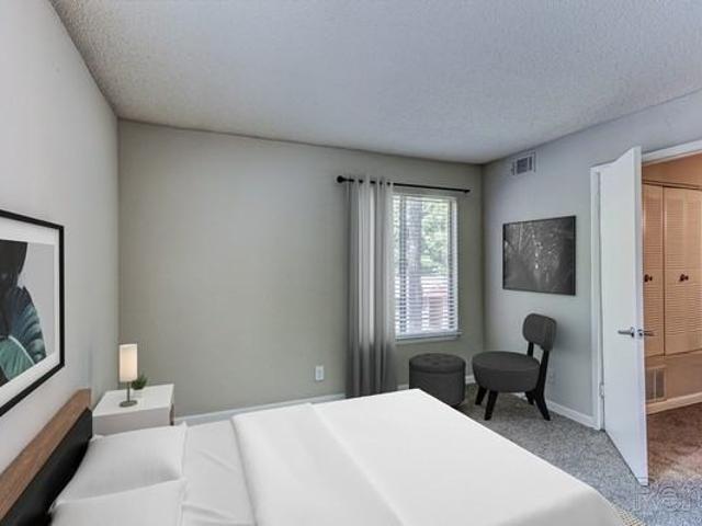 Sterling Glen Apartments 1 Bedroom Apartment for Rent at 1121 Indian Trail Lilburn Rd, Norcross, GA 30093