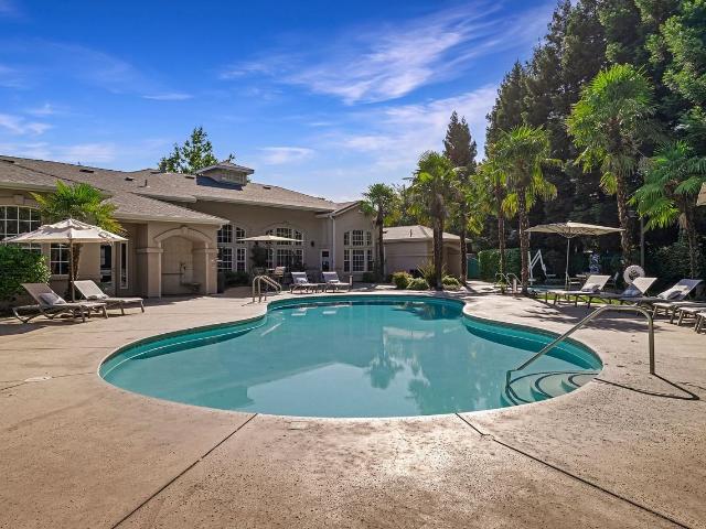 Sterling Oaks Luxury Apartments 1 Bedroom Apartment for Rent at 100 Sterling Oaks Dr, Chico, CA 95928