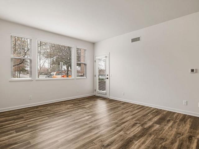 Sterling Oaks Luxury Apartments 1 Bedroom Apartment for Rent at 100 Sterling Oaks Dr, Chico, CA 95928