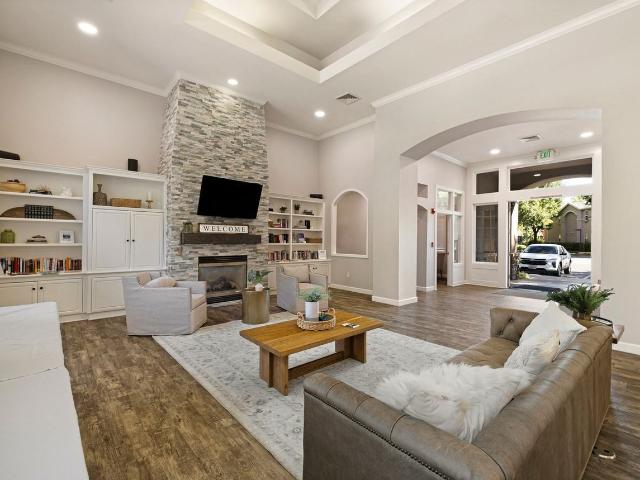Sterling Oaks Luxury Apartments 3 Bedroom Apartment for Rent at 100 Sterling Oaks Dr, Chico, CA 95928