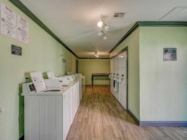 Sterling Park 2 Bedroom Apartment for Rent at 1616 Alameda St, Norman, OK 73071