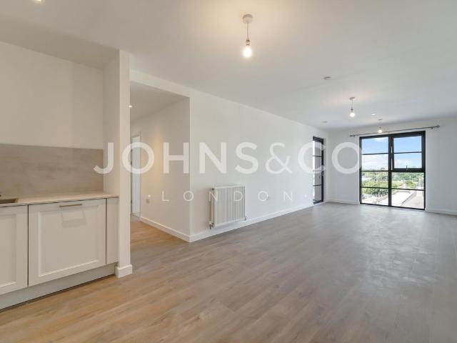 Sterling Place, New Malden, London KT3, 2 bed flat to rent, £2,748 pcm | PrimeLocation