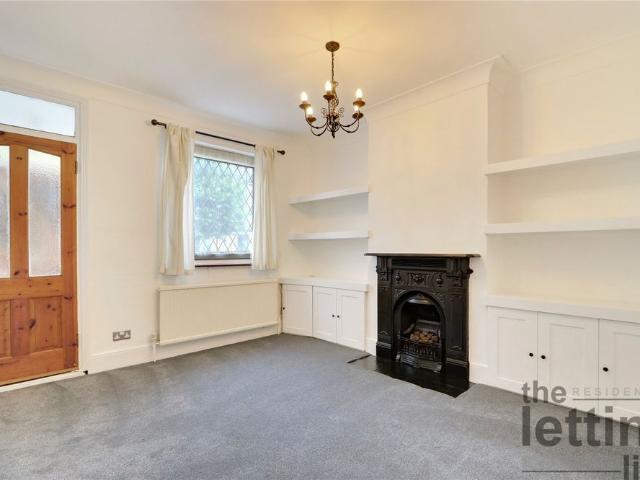 Sterling Road, Enfield, Middlesex, EN2 0LN