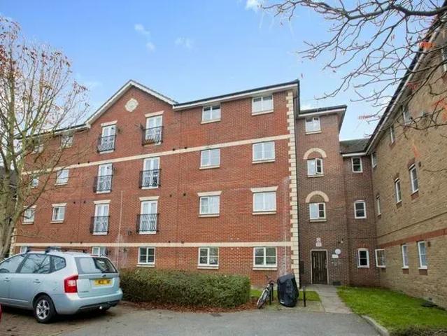 Stern Close, Barking IG11, 2 bed flat to rent, £1,825 pcm | PrimeLocation