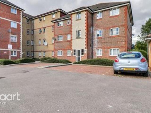 Stern Close, BARKING 2 bed flat to rent £1,600 pcm £369 pw
