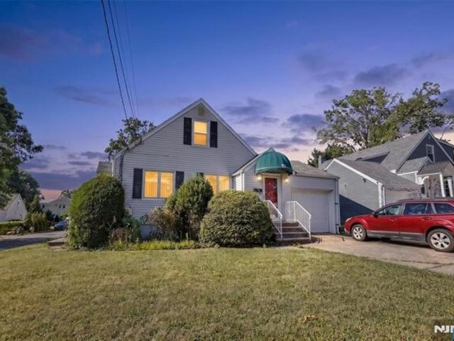 Stillman Ave, Bergenfield, Home For Sale