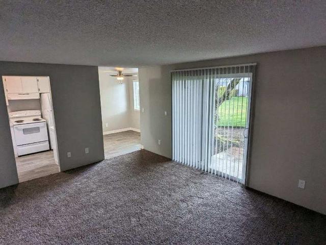 Stillwater Apartments 2 Bedroom Apartment for Rent at 931 9th St Se, Puyallup, WA 98372