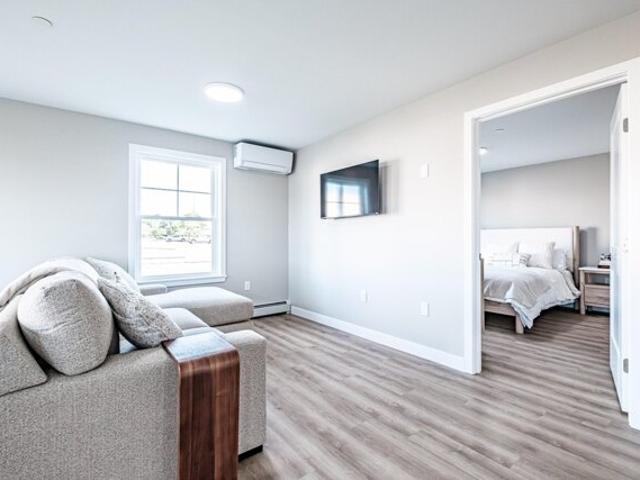 Stillwater Dr Apt,windham, Condo For Sale