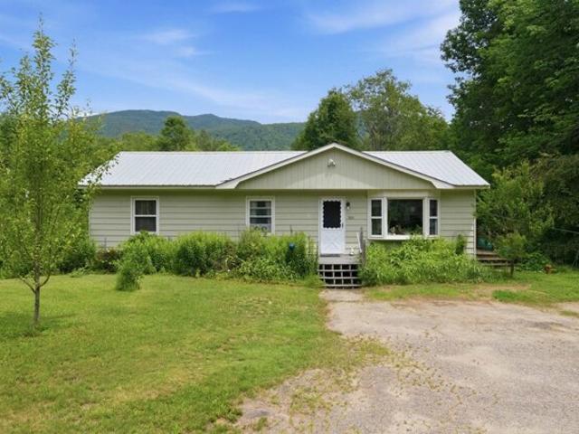 Stinson Lake Rd, Rumney, Home For Sale