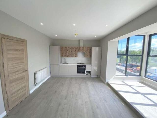 Stirling Way, Borehamwood, WD6