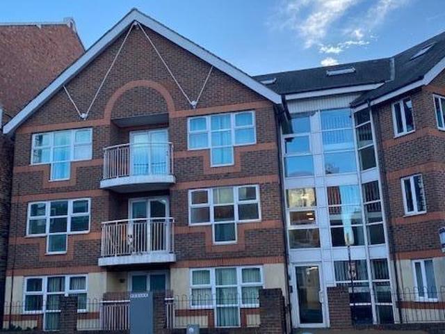 Stirling House, Portsmouth, PO2 2 bed flat to rent £1,150 pcm £265 pw