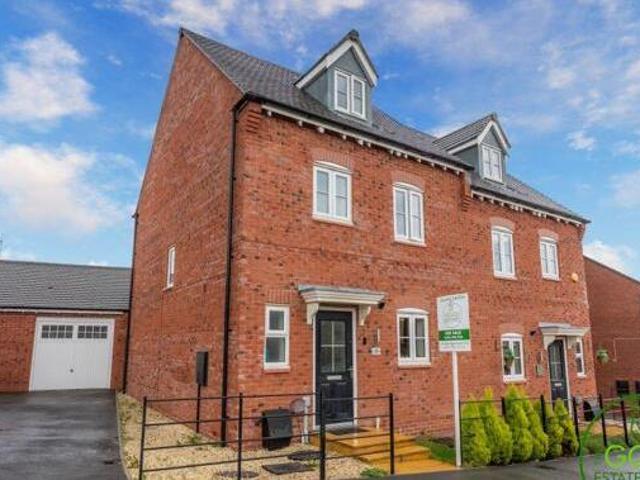 Stirling Road, Woodville, 3 Bedroom Semi detached